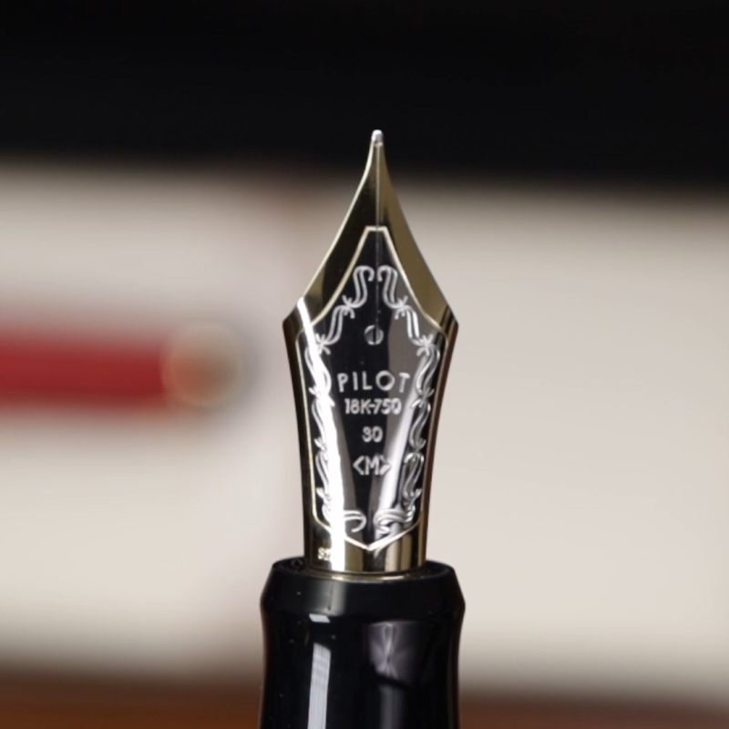 Pilot – Custom Urushi Red – Fountain Pen – 18k Gold Medium Nib (M ...